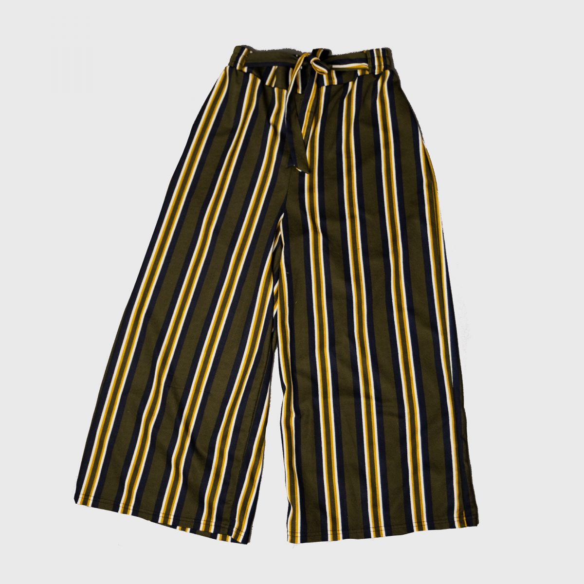 How to Style 3 Different Pants - Peer Magazine | The Salvation Army