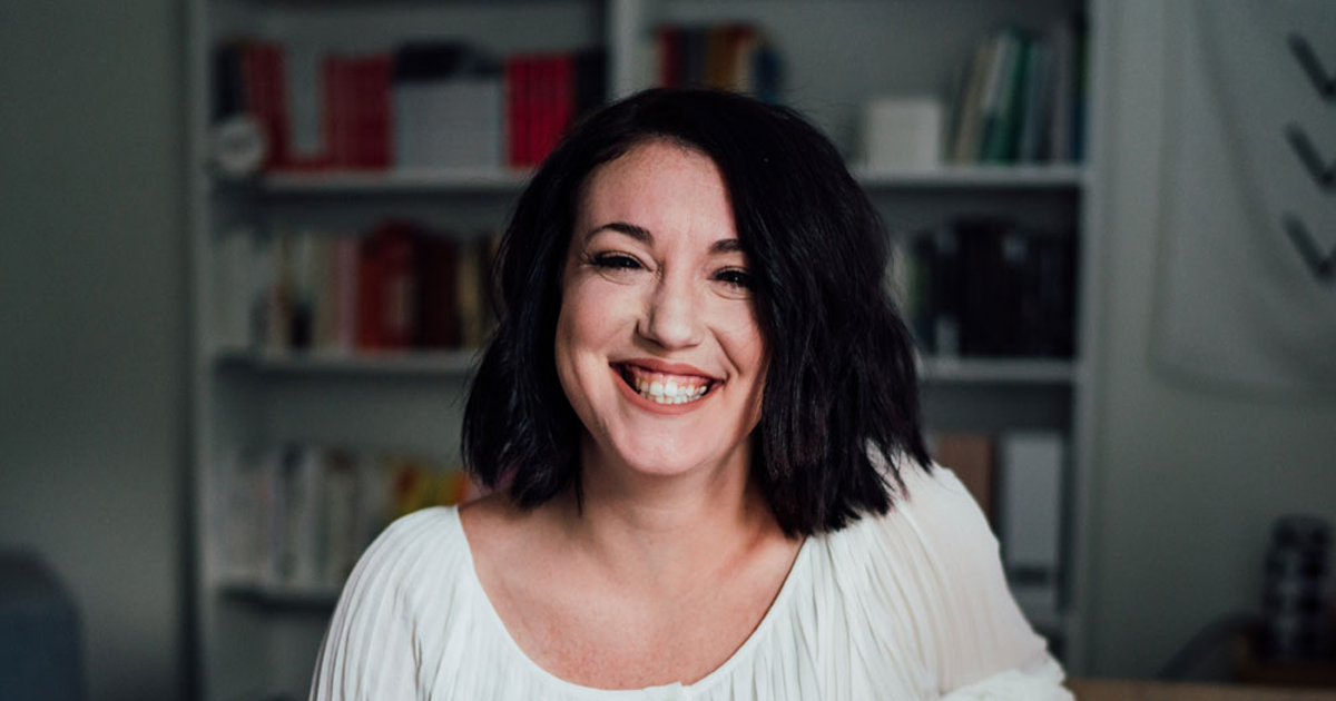 Q&A with Hannah Brencher - Peer Magazine